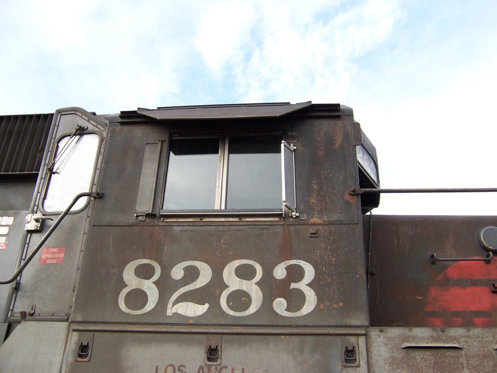 SP 8283 cab side detail